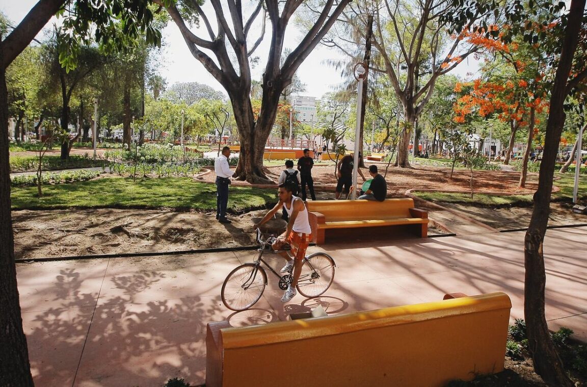 El “Parque Rojo” y la diversidad – Marcatextos